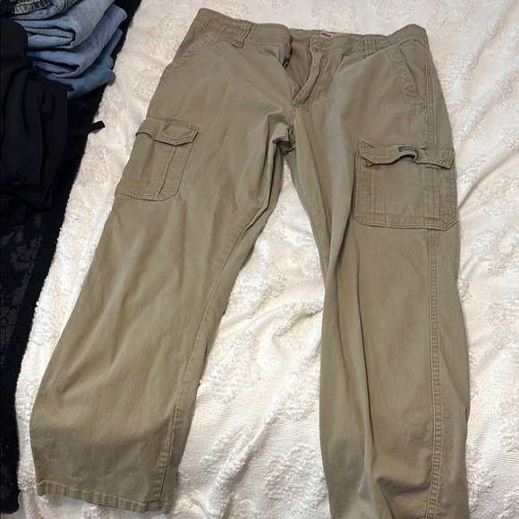 Wrangler | Pants | Wrangler Tan Cargo Pants Relaxed Fit | Poshmark